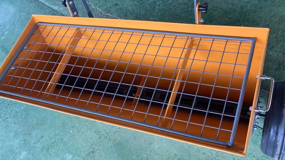 SL160 Material Spreader For Dry Shake Hardeners, Reflective Toppings ...