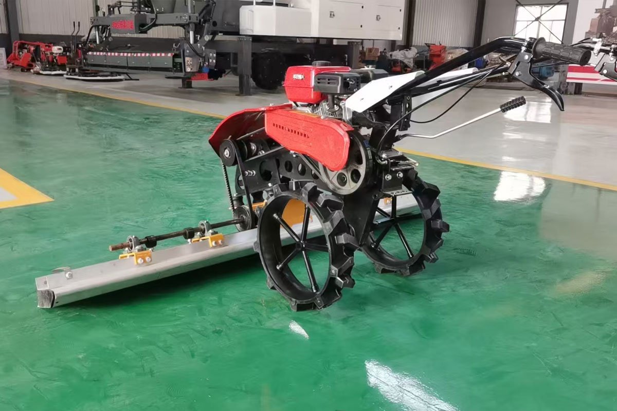 Self-Propelled Concrete Screed Machine - Hiking Machinery