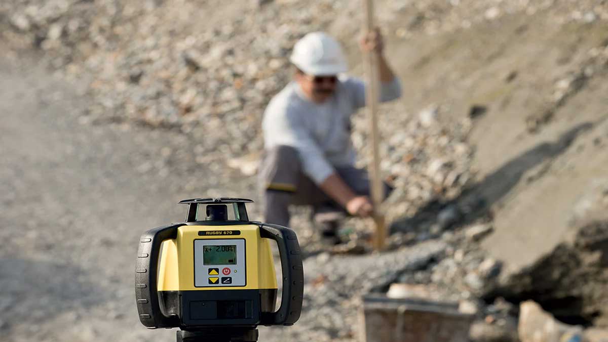 Slope Laser Level Guide: Master Single & Dual Grades - Hiking Machinery